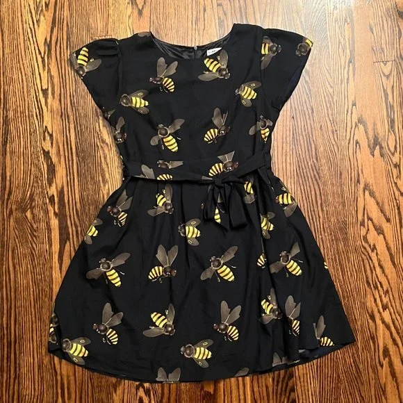 bumble bee pattern dress